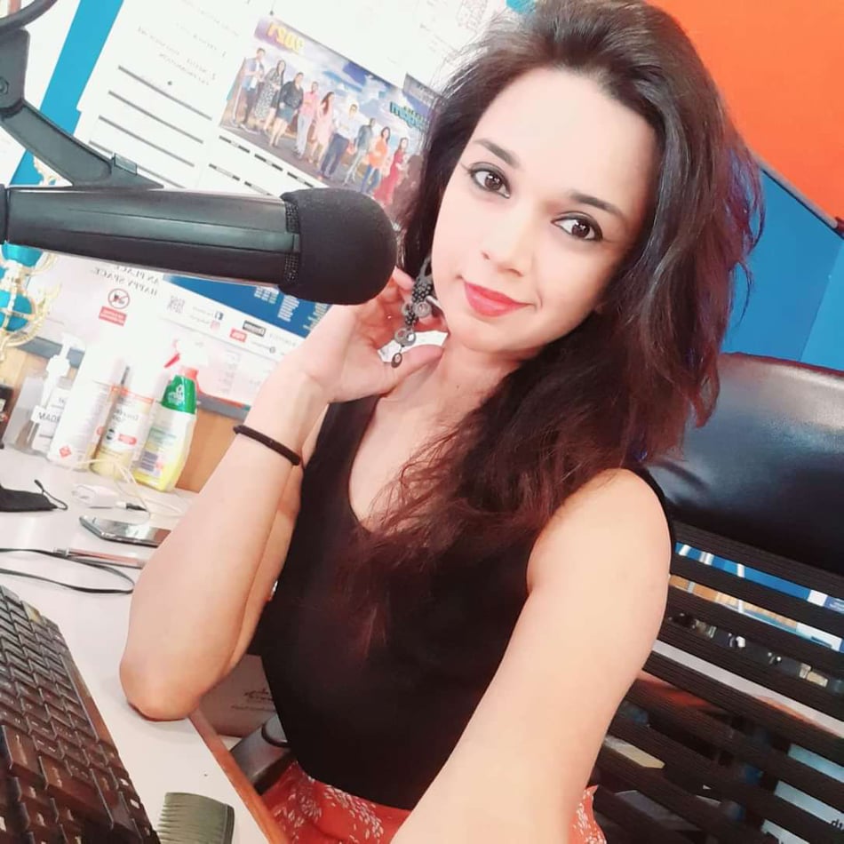 Angeleen Sharma - Radio Sargam